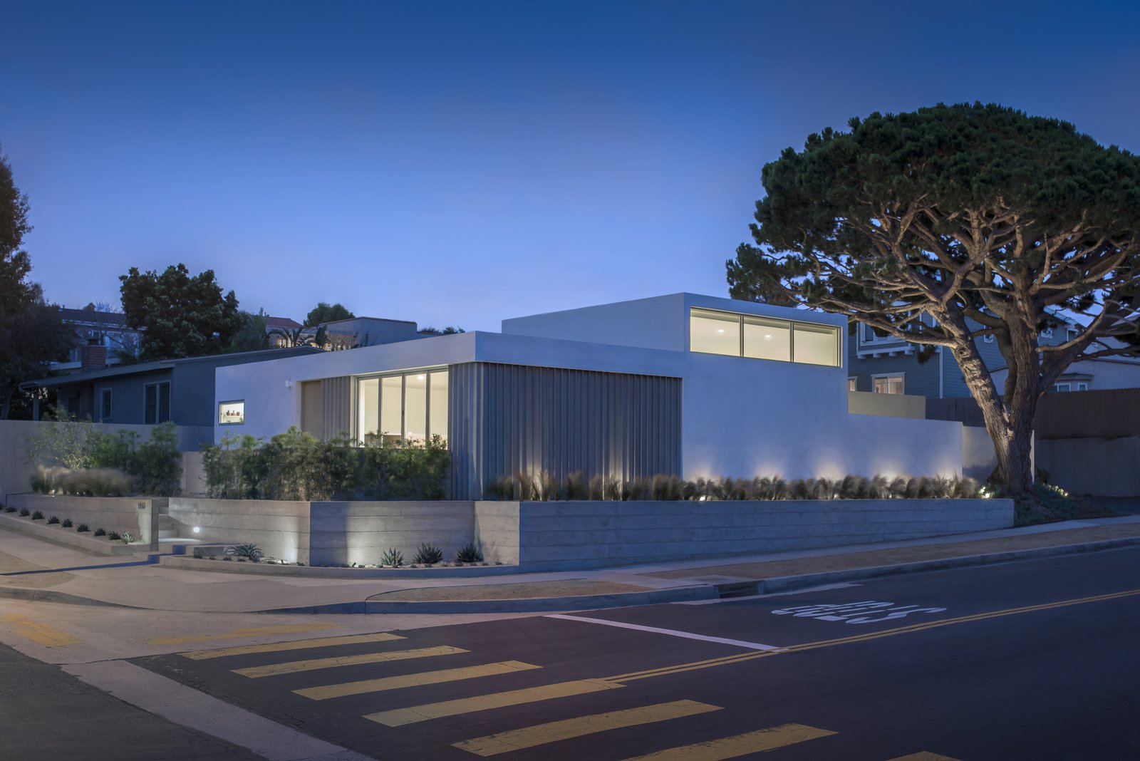 Photo 2 of 15 in A Cramped Midcentury Bungalow Gets a Luminous New ...