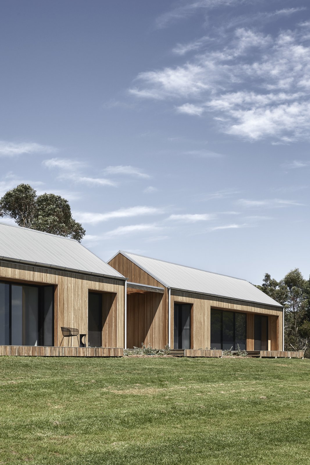Photo 2 of 10 in Two Timber-Clad Pavilions Make Up This Australian ...