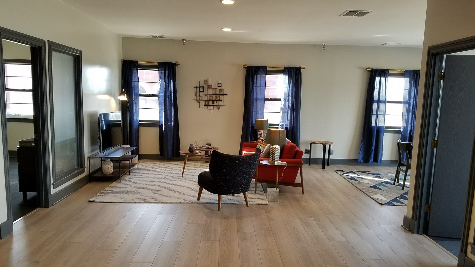 Photo 8 of 16 in CNET Smart Apartment by CNET Smart Home - Dwell