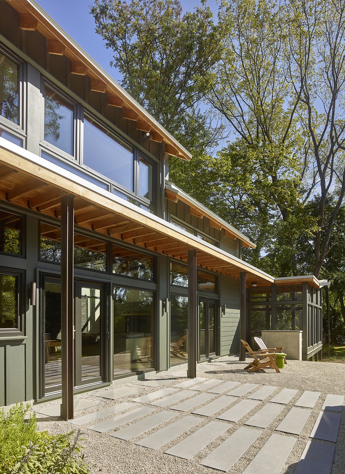 Photo 11 of 18 in Wallingford Passive Solar by Wyant Architecture - Dwell