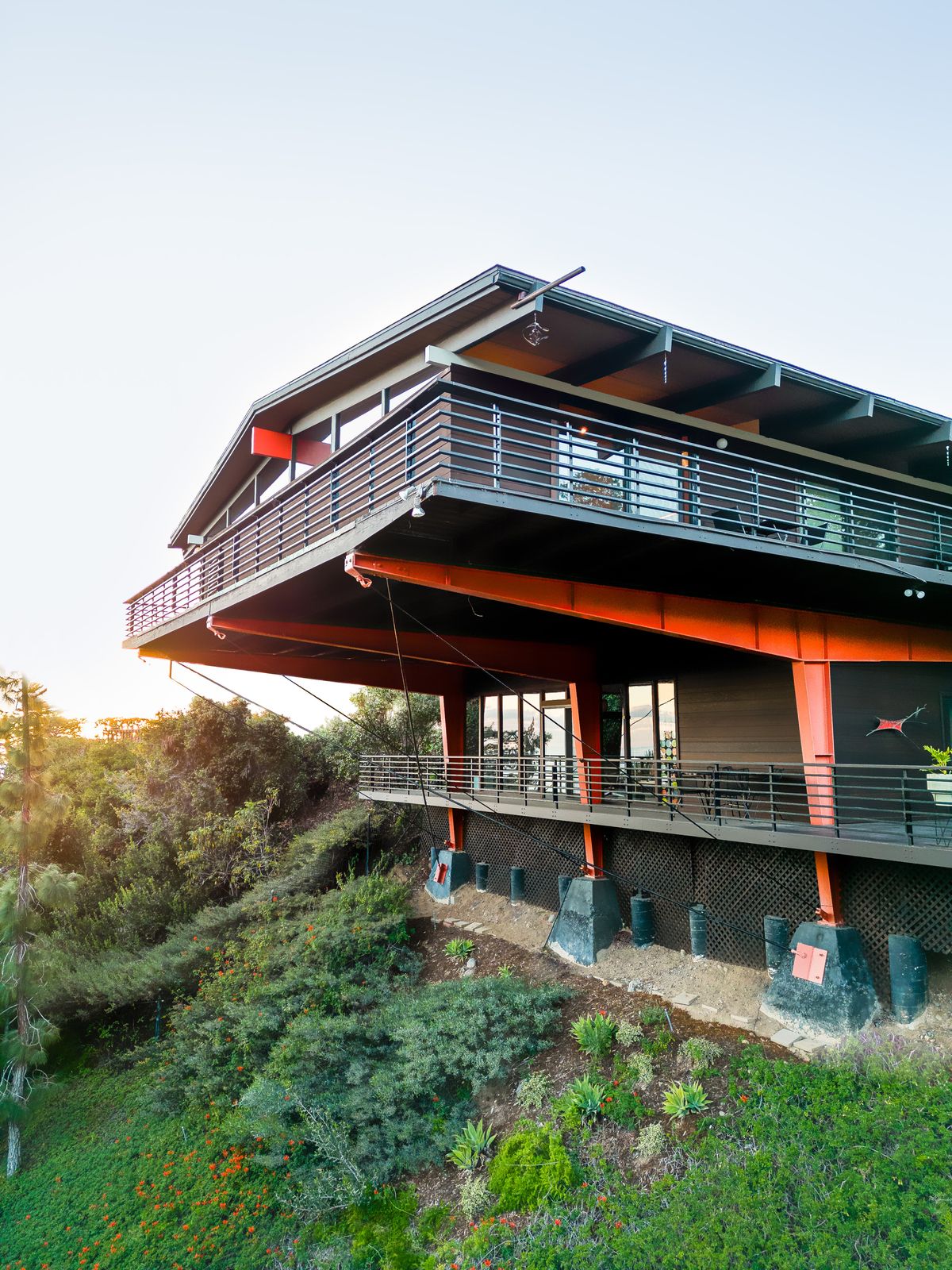 Photo 1 of 14 in The Liebner/Ivans House by Joan Gand - Dwell