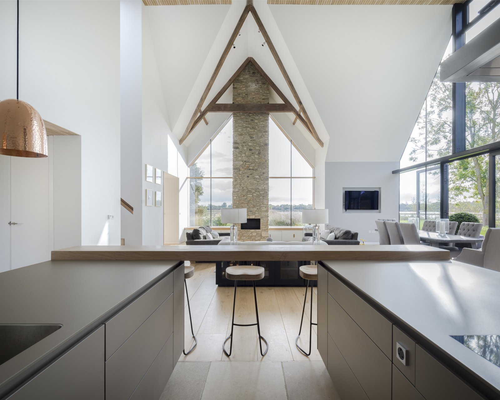 Photo 2 of 6 in The Old Barn Worton Farm by Webb Yates Engineers - Dwell