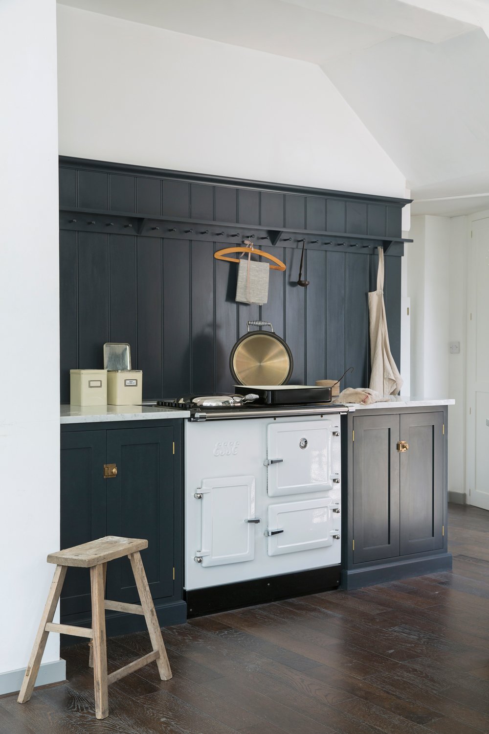 Photo 5 of 14 in The Clerkenwell Project by deVOL by deVOL Kitchens - Dwell