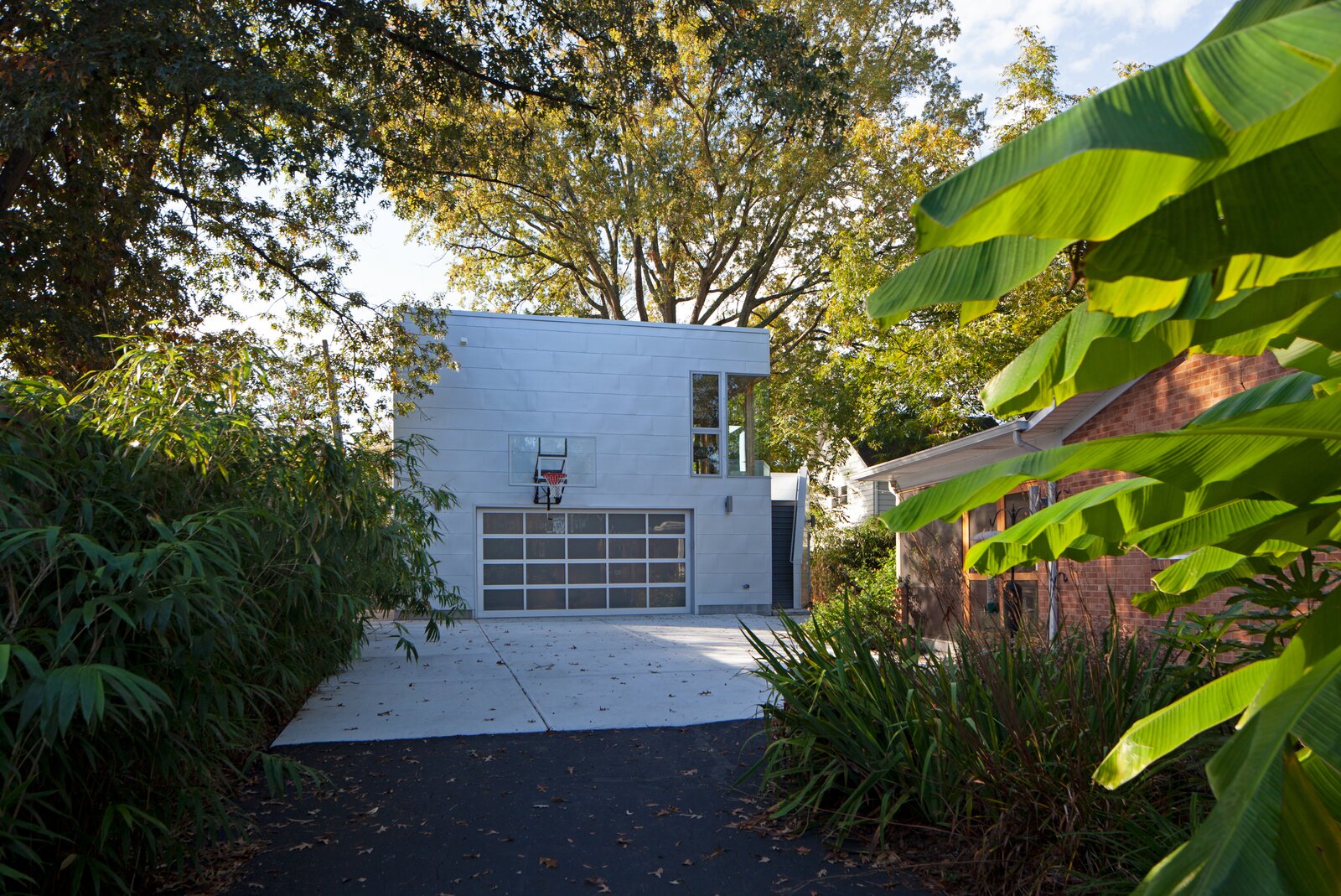 Photo 4 of 23 in The Garage Mahal by Peter Grueneisen - Dwell