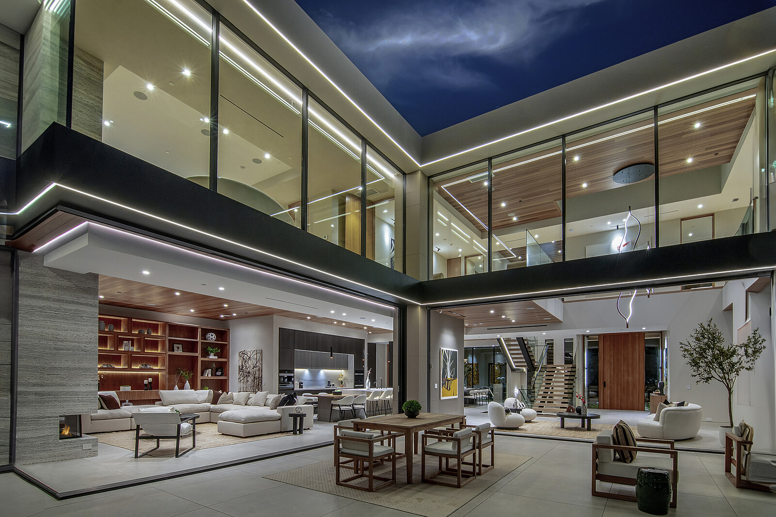 Photo 6 of 38 in Hutton Drive 2641 by Whipple Russell Architects - Dwell