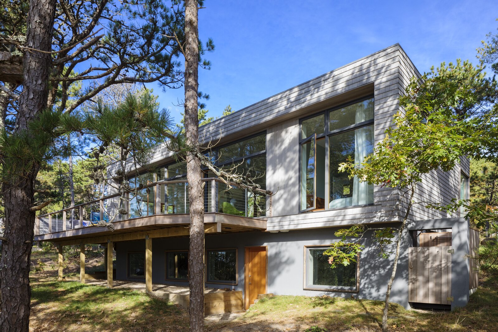 Photo 5 of 15 in Salt Marsh Modern by LDa Architecture & Interiors - Dwell