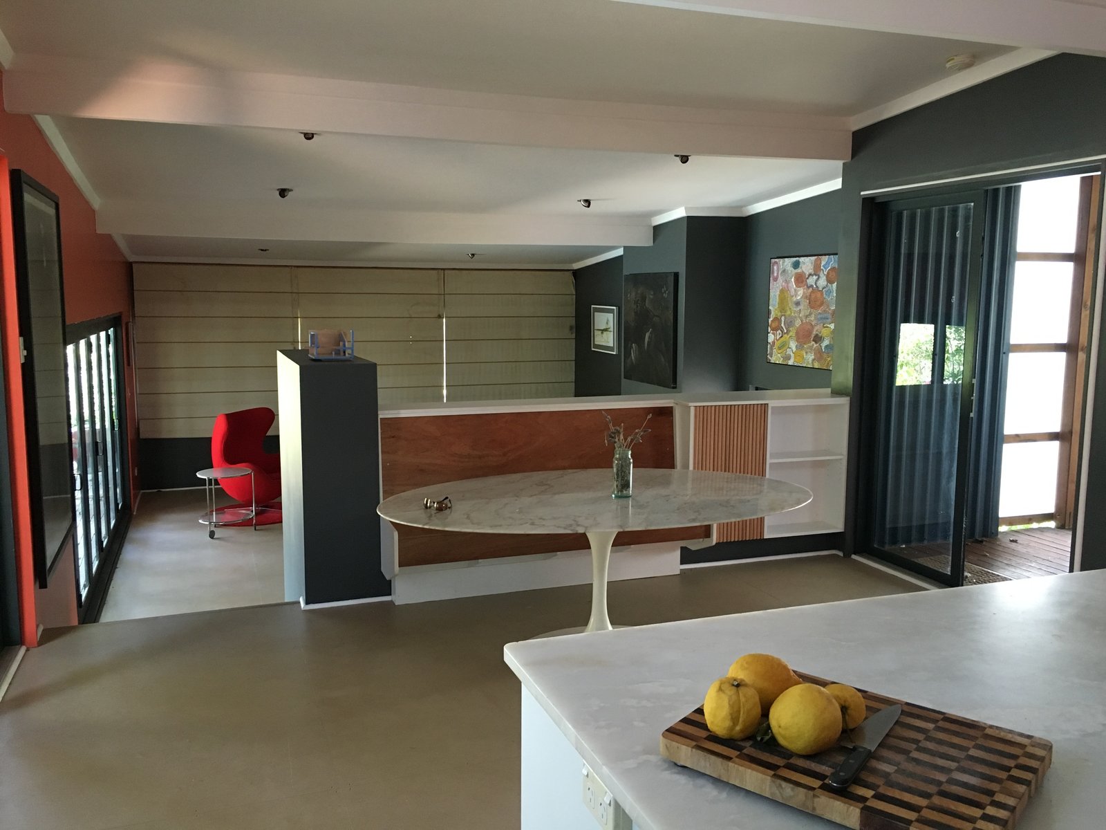 Photo 12 of 13 in LOST HIGHWAY HOUSE by A Workshop - Paul Wakelam ...