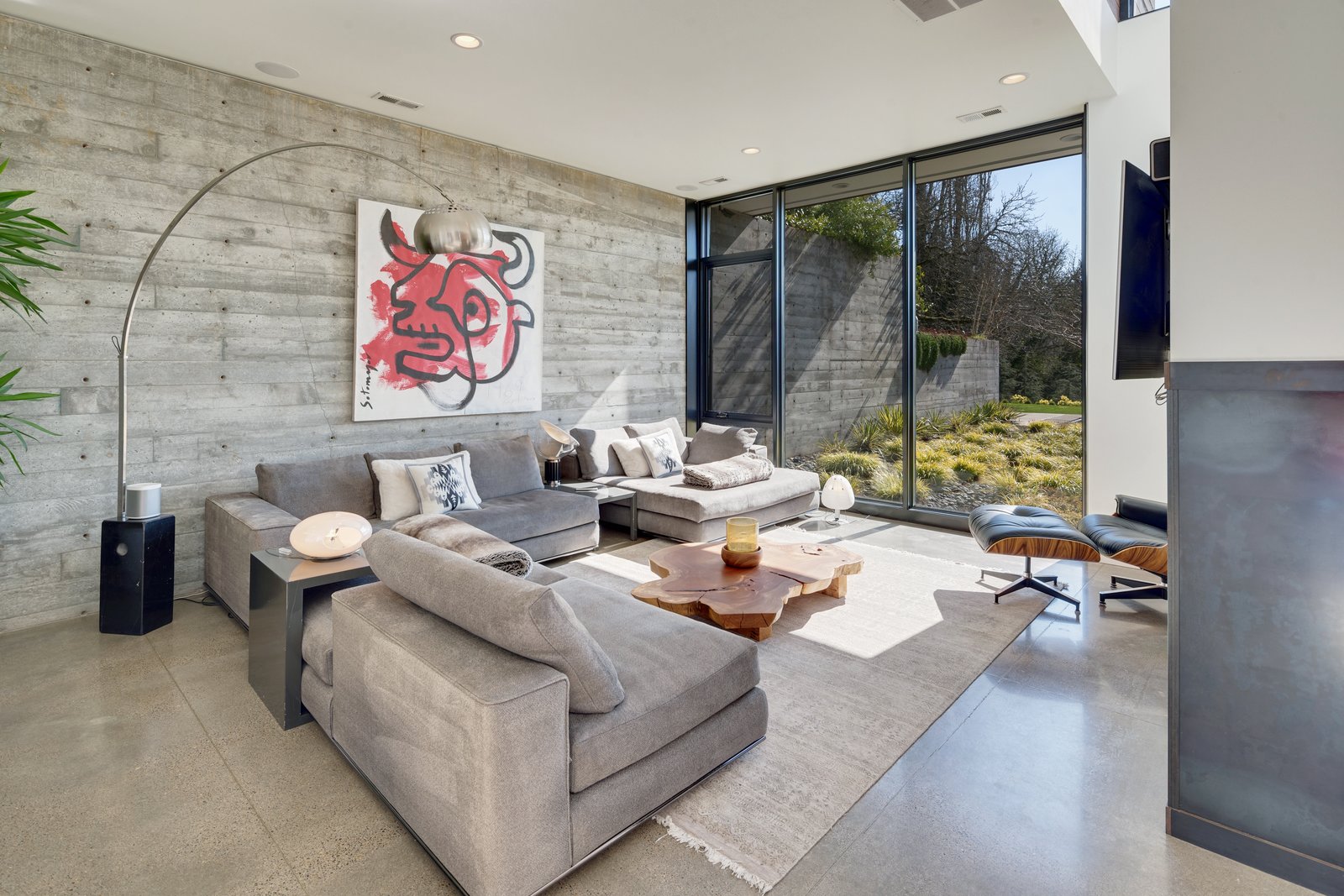 Photo 12 of 24 in The 3x3 House by Sam F-T - Dwell