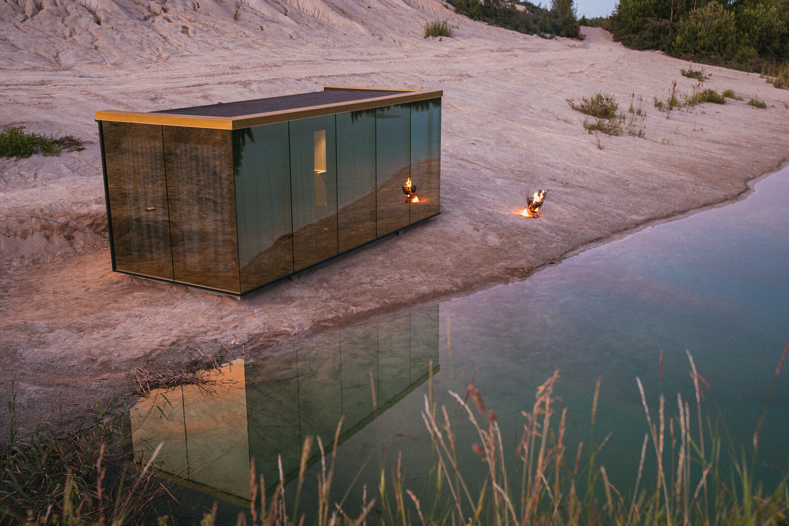 Photo 9 of 62 in The ÖÖD Golden House - Probably the most exclusive ...