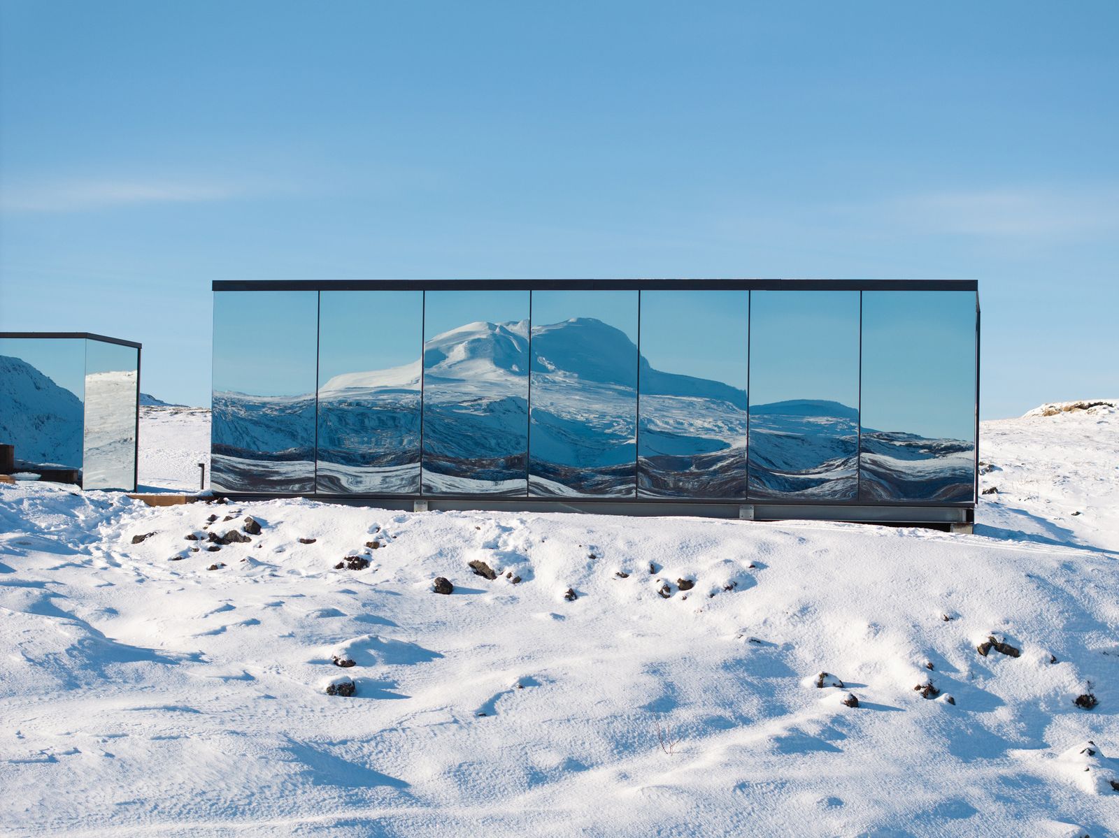 Photo 3 of 23 in ÖÖD Unveils Its Most Anticipated Mirror House Yet ...