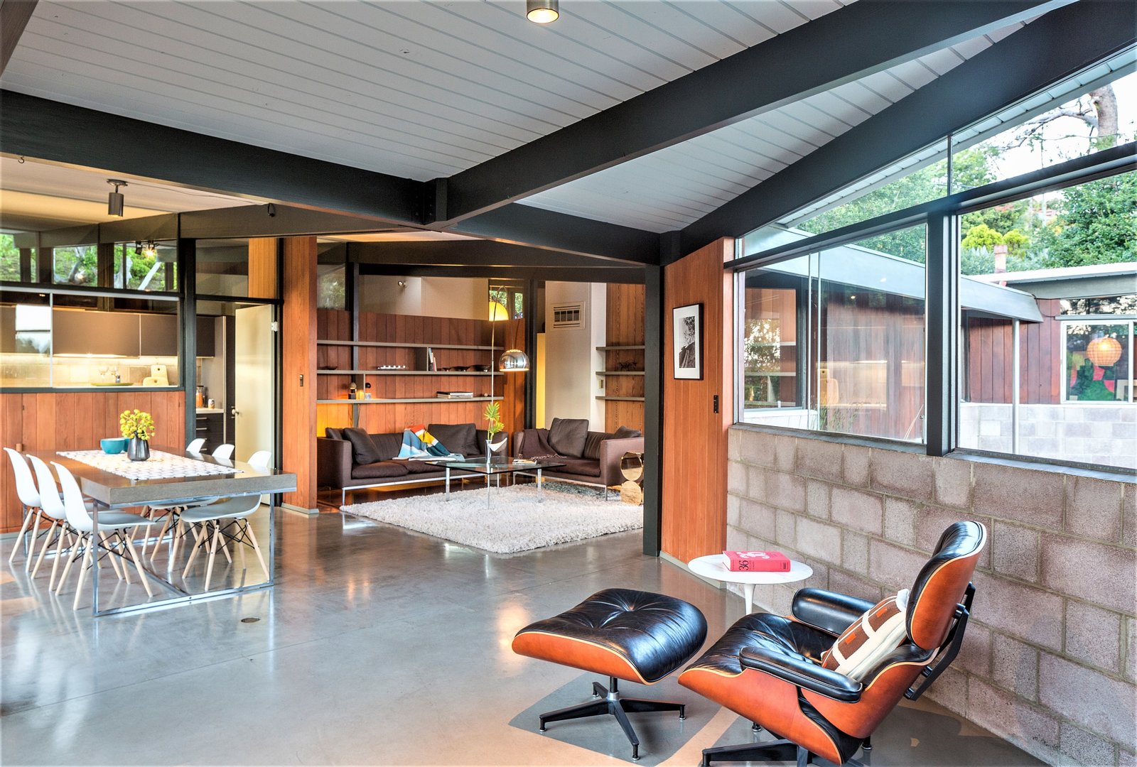 Photo 12 of 32 in A. Quincy Jones | The Richard & Helen Arens House ...