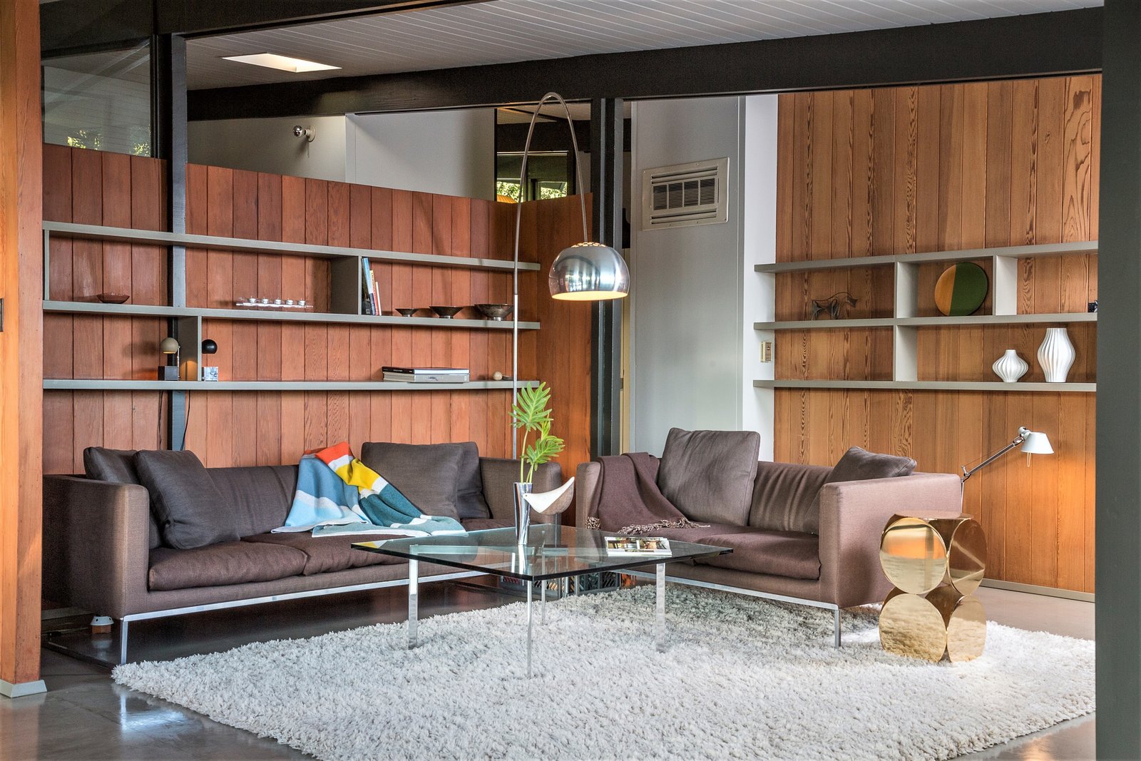 Photo 13 of 32 in A. Quincy Jones | The Richard & Helen Arens House ...