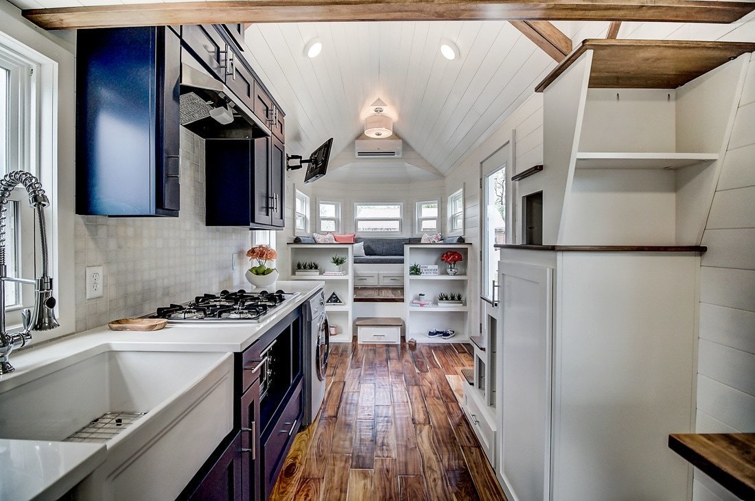 Photo 2 of 6 in 6 Midwestern Tiny Home Companies to Help You Downsize ...