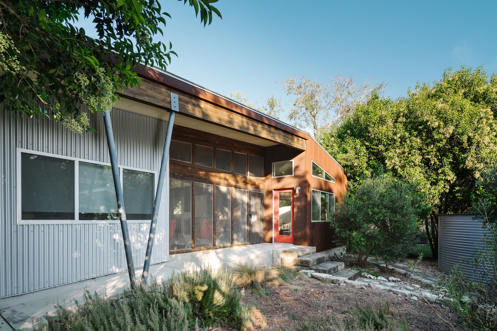 Photo 2 of 11 in A Breezy Modular Home Keeps Cool in Austin, Texas - Dwell
