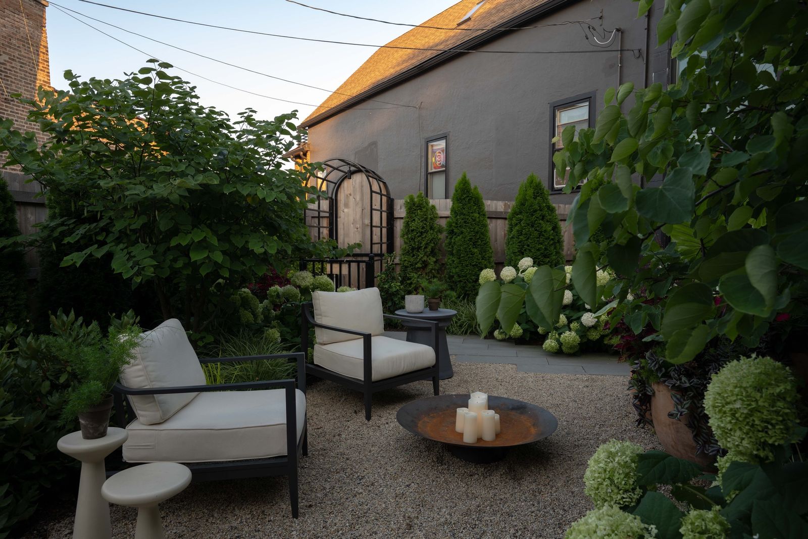 Photo 5 of 8 in How They Pulled It Off: A Triangular Parking Lot ...