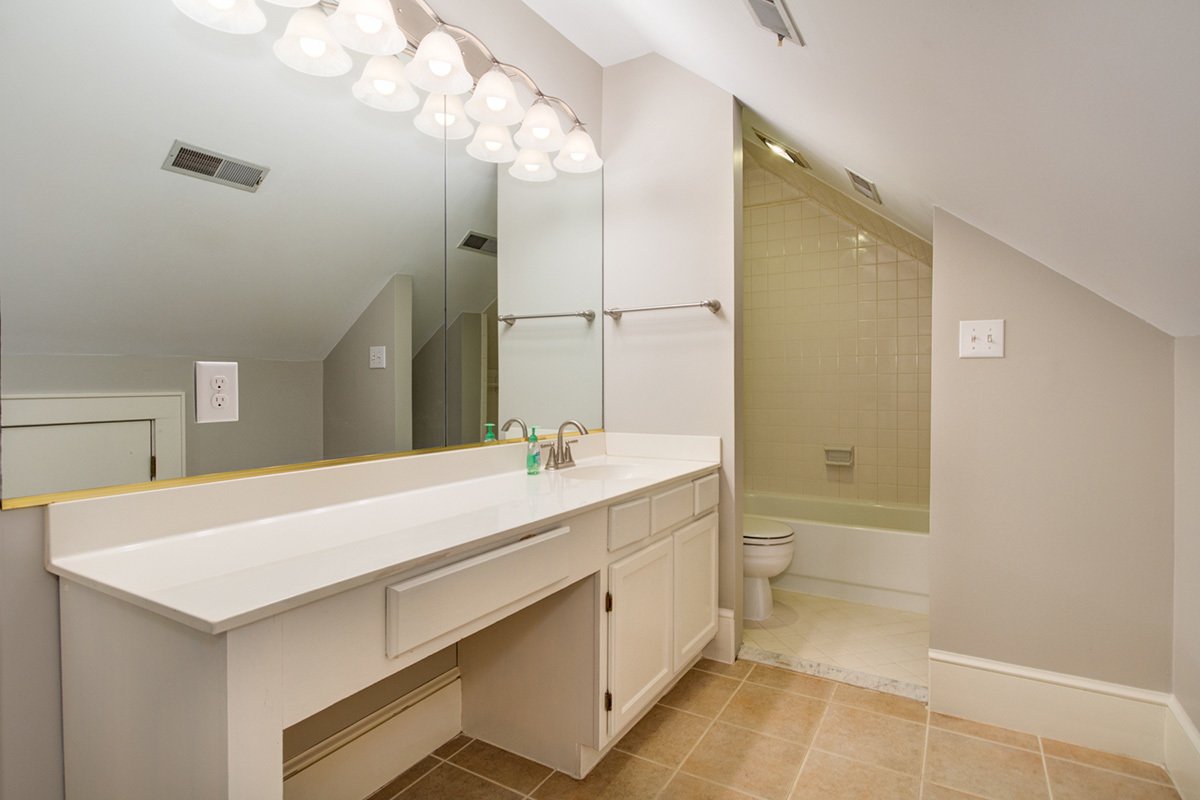 Photo 18 of 18 in The Levy Blumenthal House by Jonathan Osman - Dwell