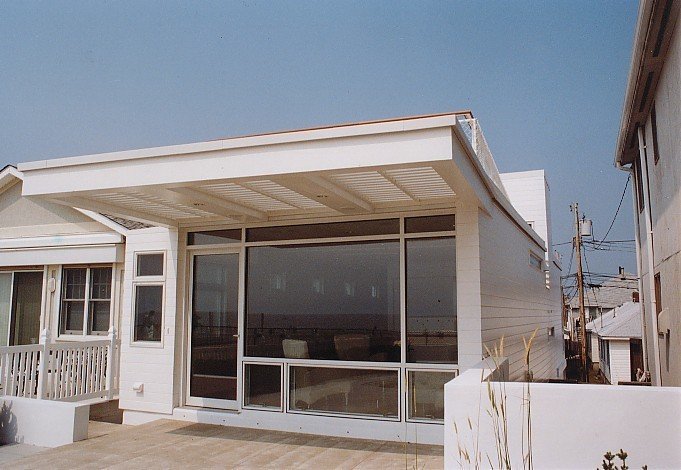 Photo 3 of 7 in Beach House by Robert Scarpa - Dwell
