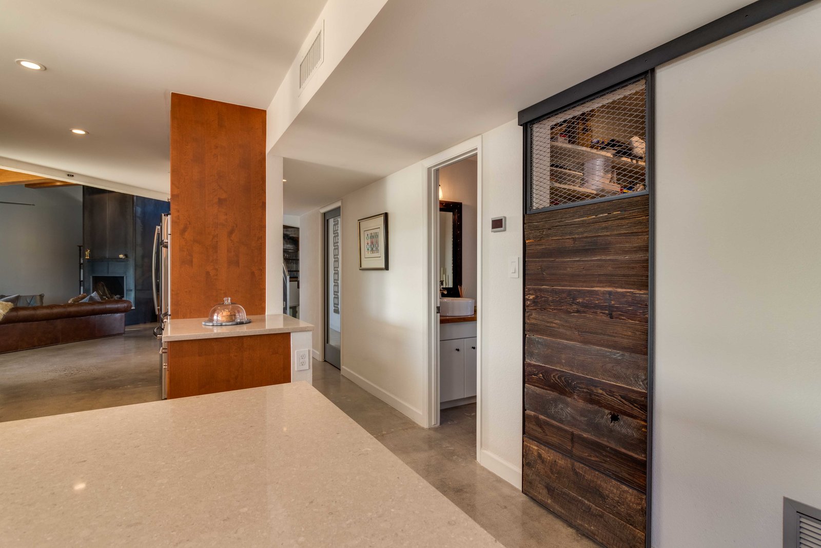 Photo 14 of 26 in Hillside Ranch Modern Redux by Ryan Puddy - Dwell