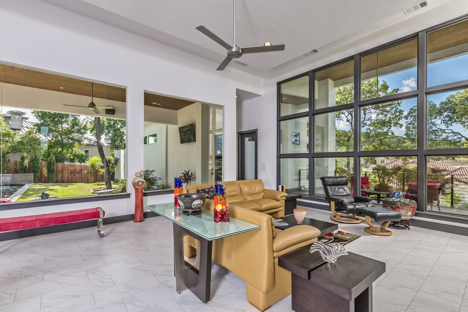 Photo 4 of 19 in WONG HOUSE by OSCAR E FLORES DESIGN STUDIO - Dwell