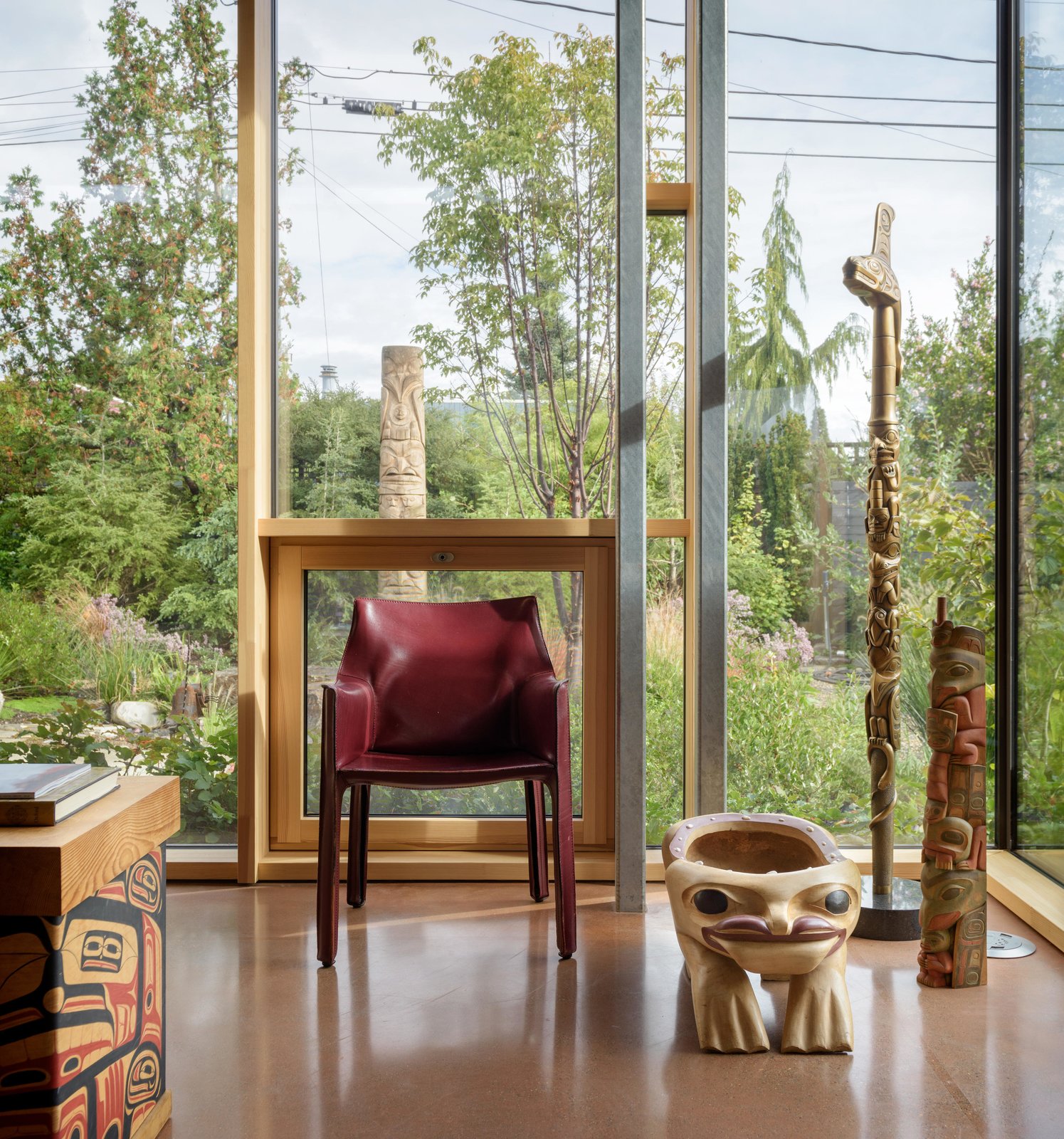 Photo 5 of 13 in Immersed in Nature, This City Cabin Targets Net-Zero ...