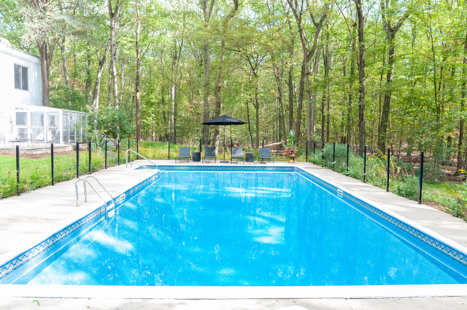 Photo 1 of 60 in Trail's End in Hamden Connecticut by J Schatz - Dwell