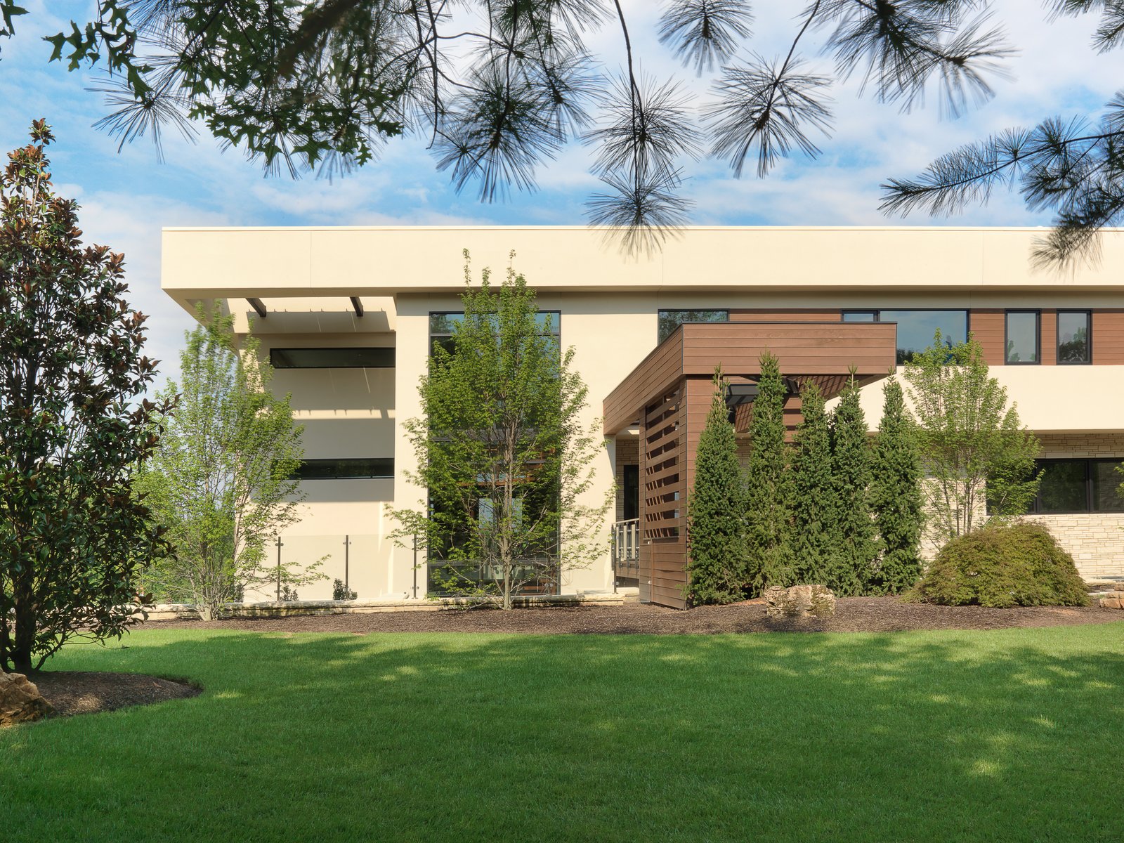 Photo 5 of 11 in California Modern House by Mitchell Wall Architecture ...