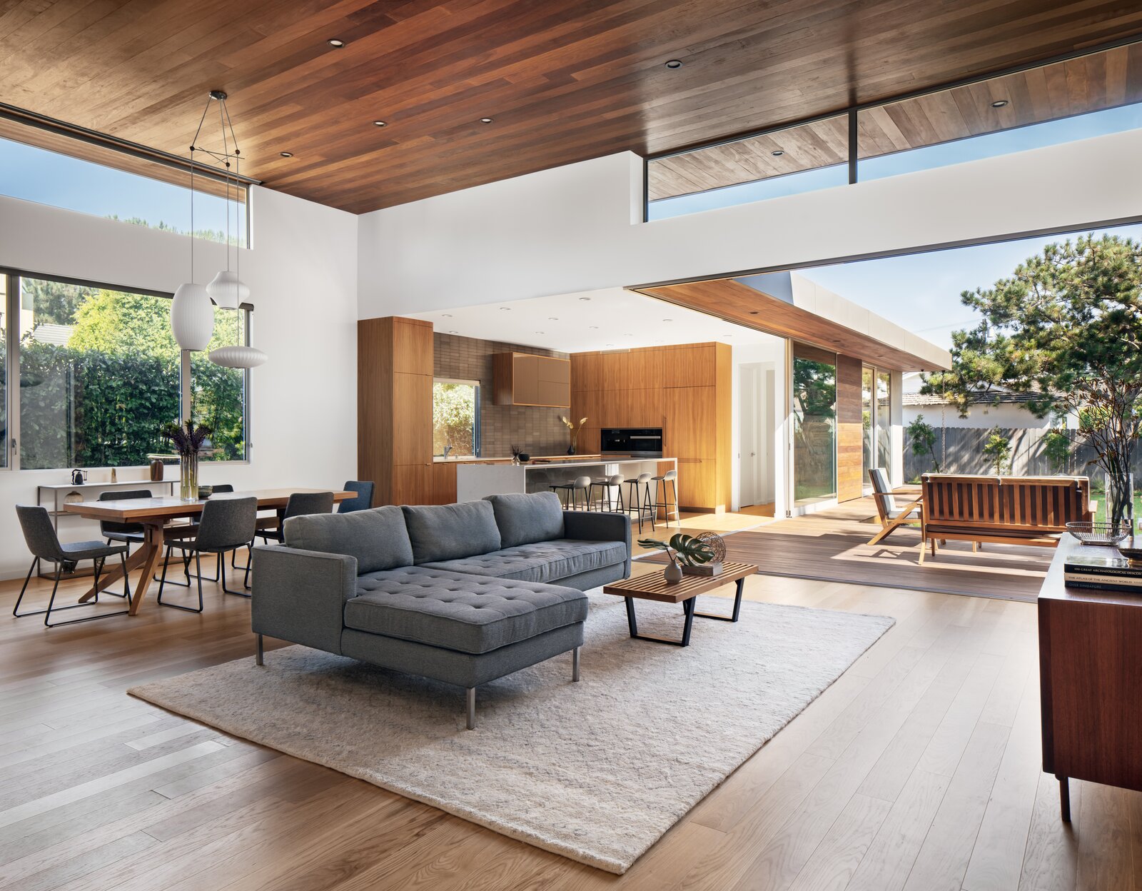 Photo 4 of 12 in Modern Engawa Inspired by Colega Architects - Dwell