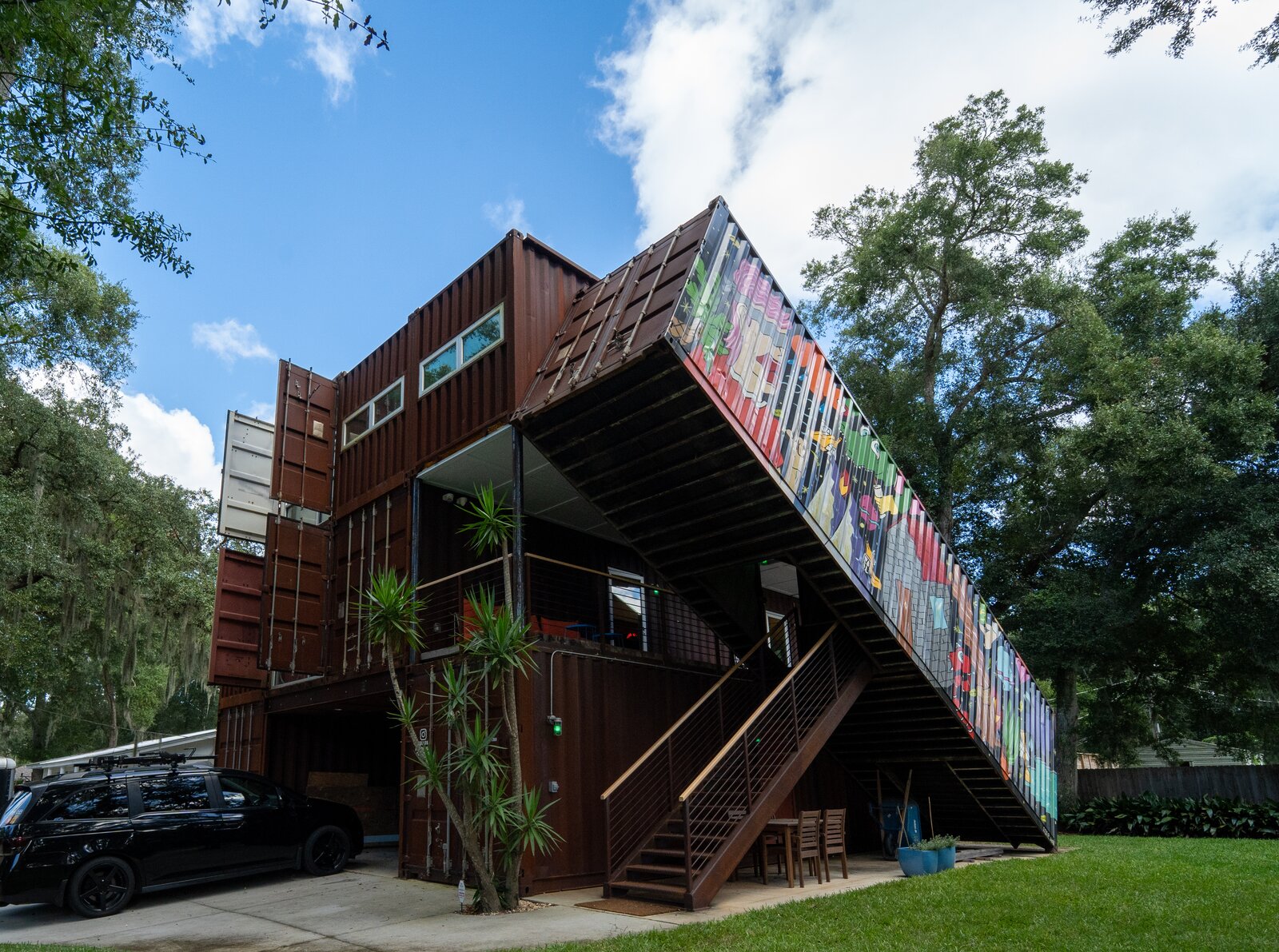 Photo 11 of 15 in Prince Road Container House by Rob DePiazza - Dwell