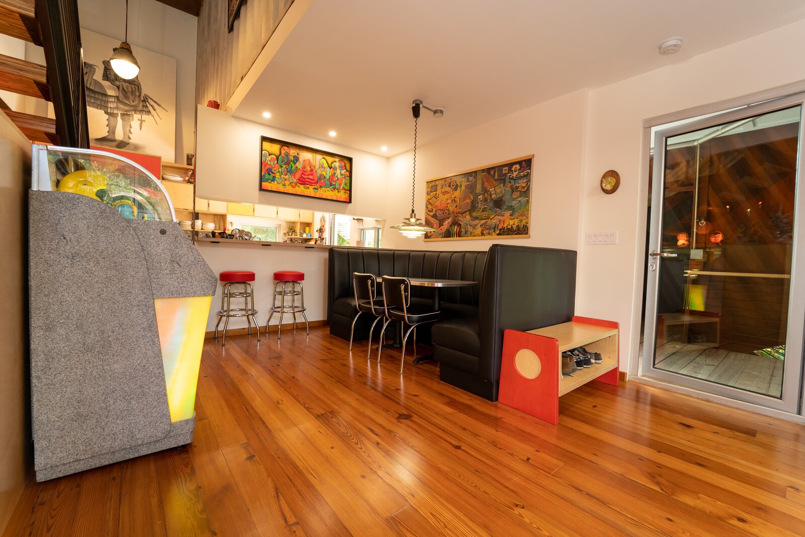 Photo 7 of 15 in Prince Road Container House by Rob DePiazza - Dwell