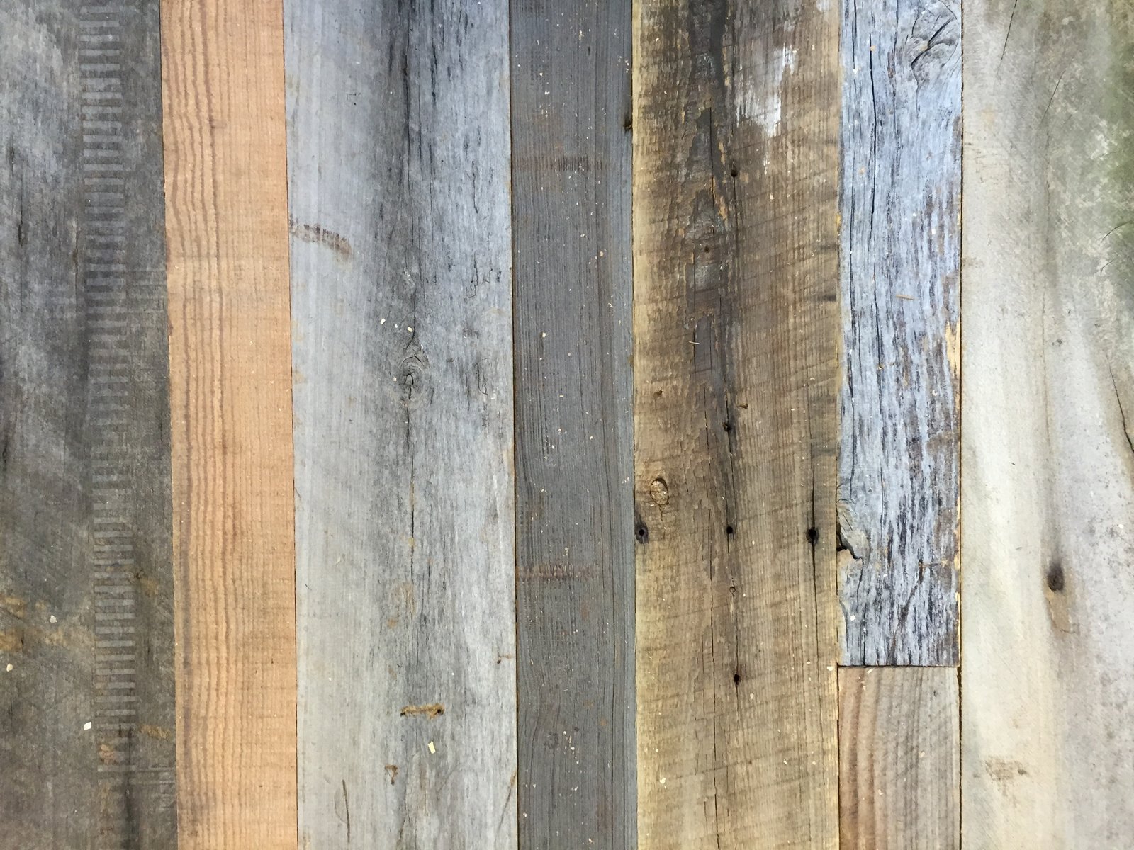 RECLAIMED WALL PANELING / CLADDING (1 Photo) - Dwell