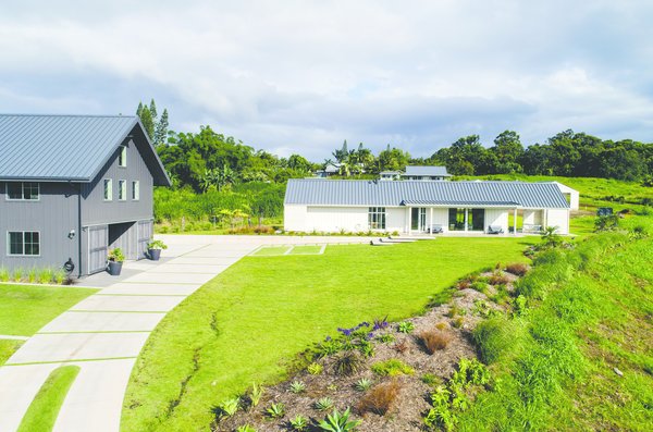 Best 60+ Modern Exterior Gable Roofline Design Photos And Ideas - Dwell