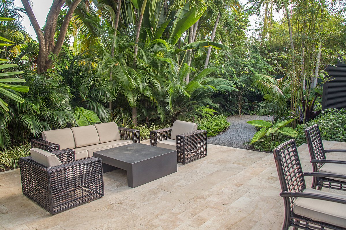 Photo 15 of 18 in Key West Modern by Craig Reynolds Landscape ...