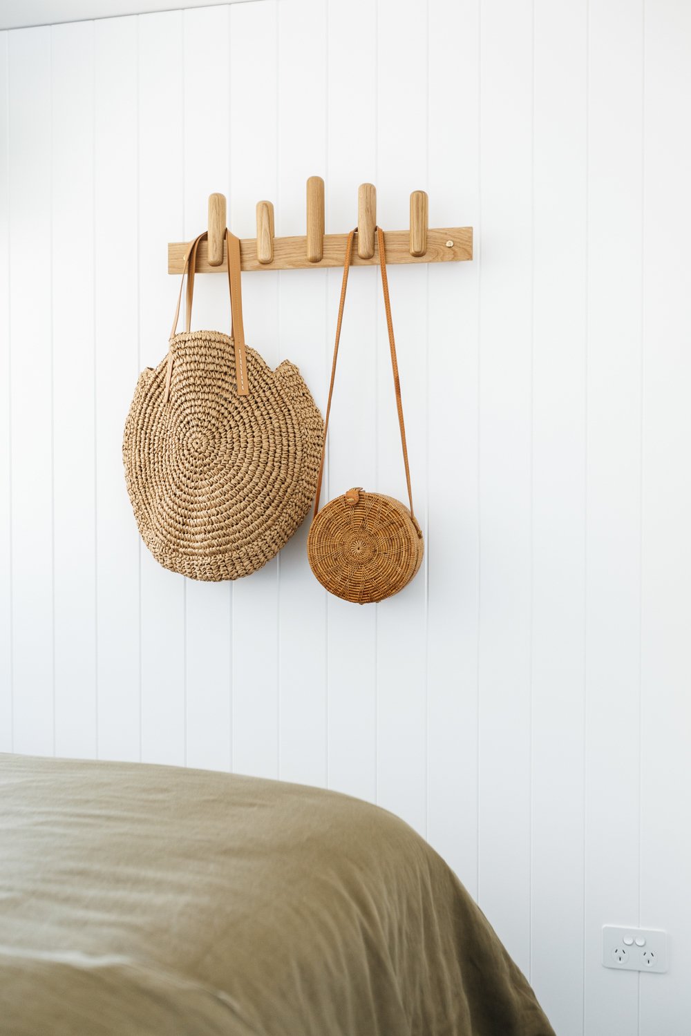 Photo 13 of 14 in Life in This Renovated Houseboat Would Be But a Dream ...