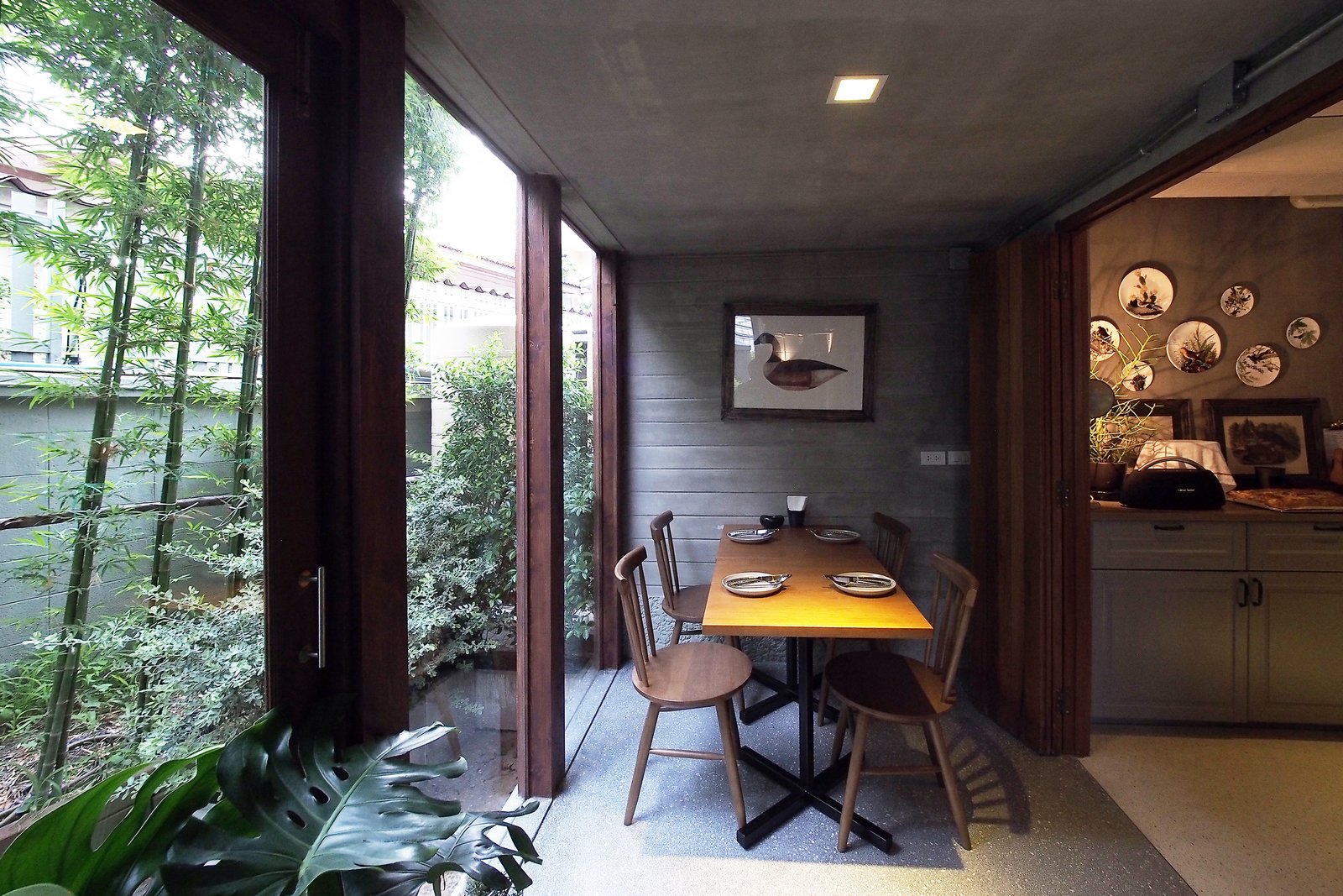 Photo 14 of 14 in Before & After: A Run-Down House in Bangkok Now Hosts ...