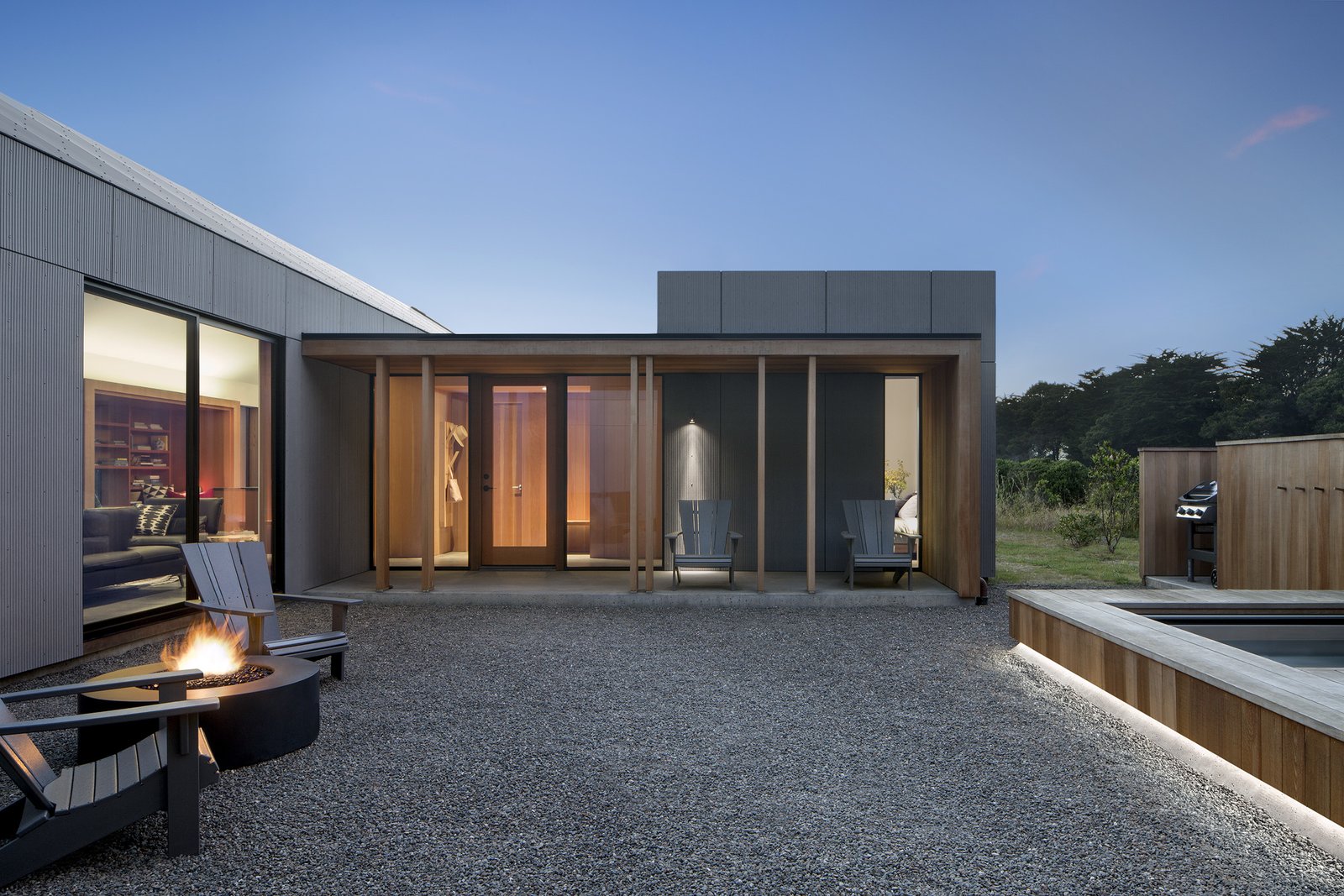 Photo 4 of 12 in A Sea Ranch Courtyard House Embraces its Spectacular ...