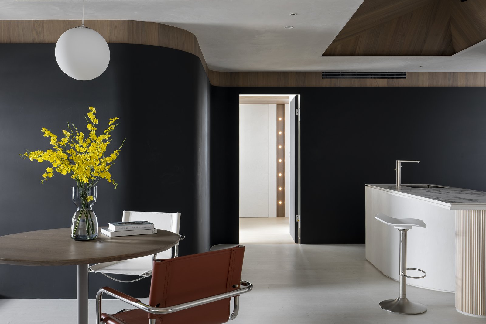 Photo 6 of 12 in Ceiling Cutouts Reveal Peaked Roofs in This Taiwan ...