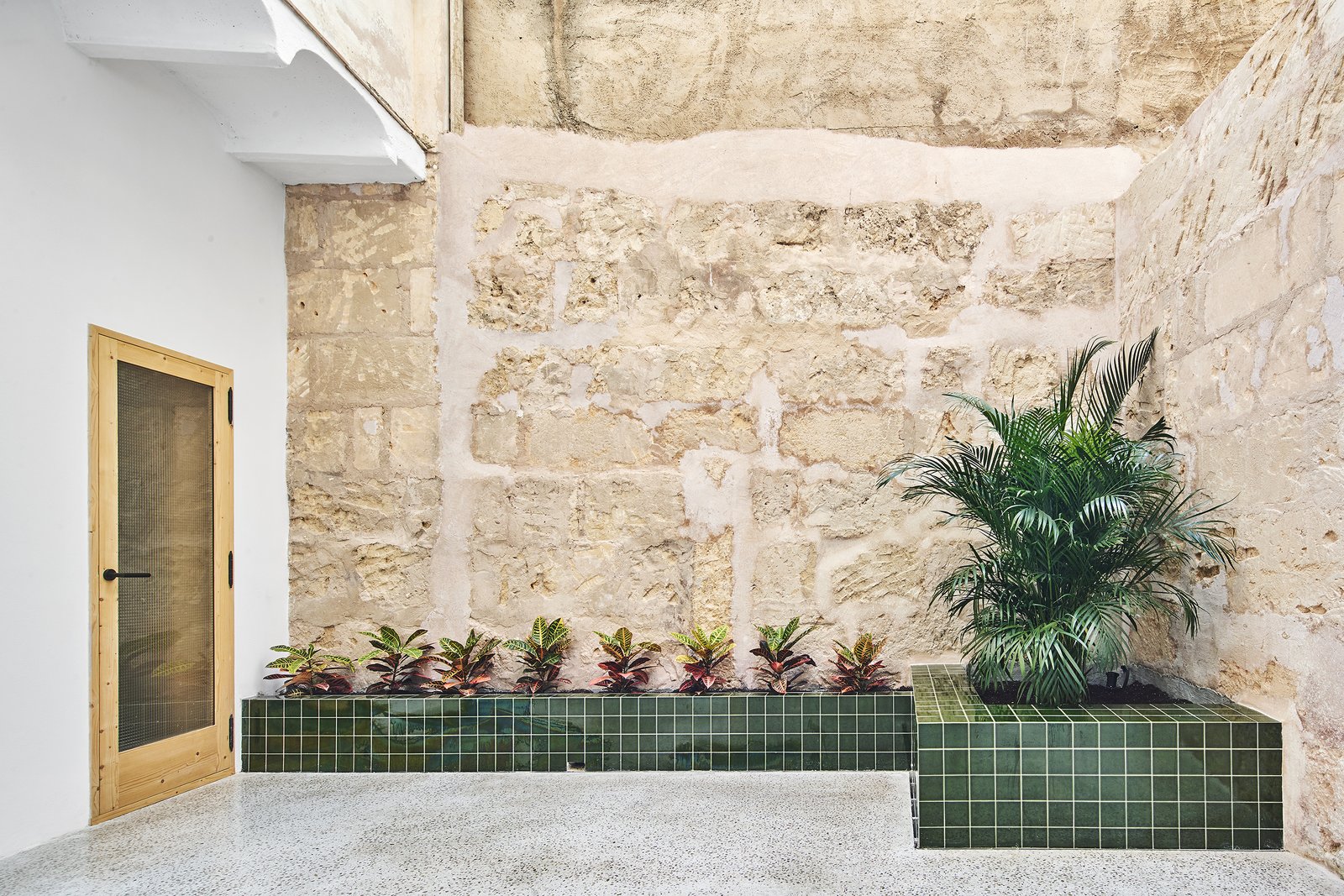 Photo 17 of 18 in Before & After: A Former Motorcycle Shop Roars to ...