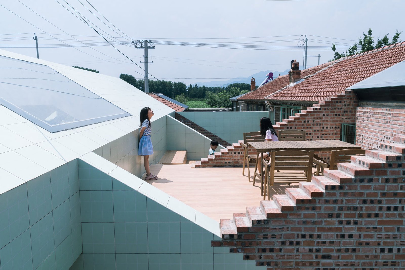 Photo 8 of 13 in 10 Ingenious Home Renovations in China That Defy ...