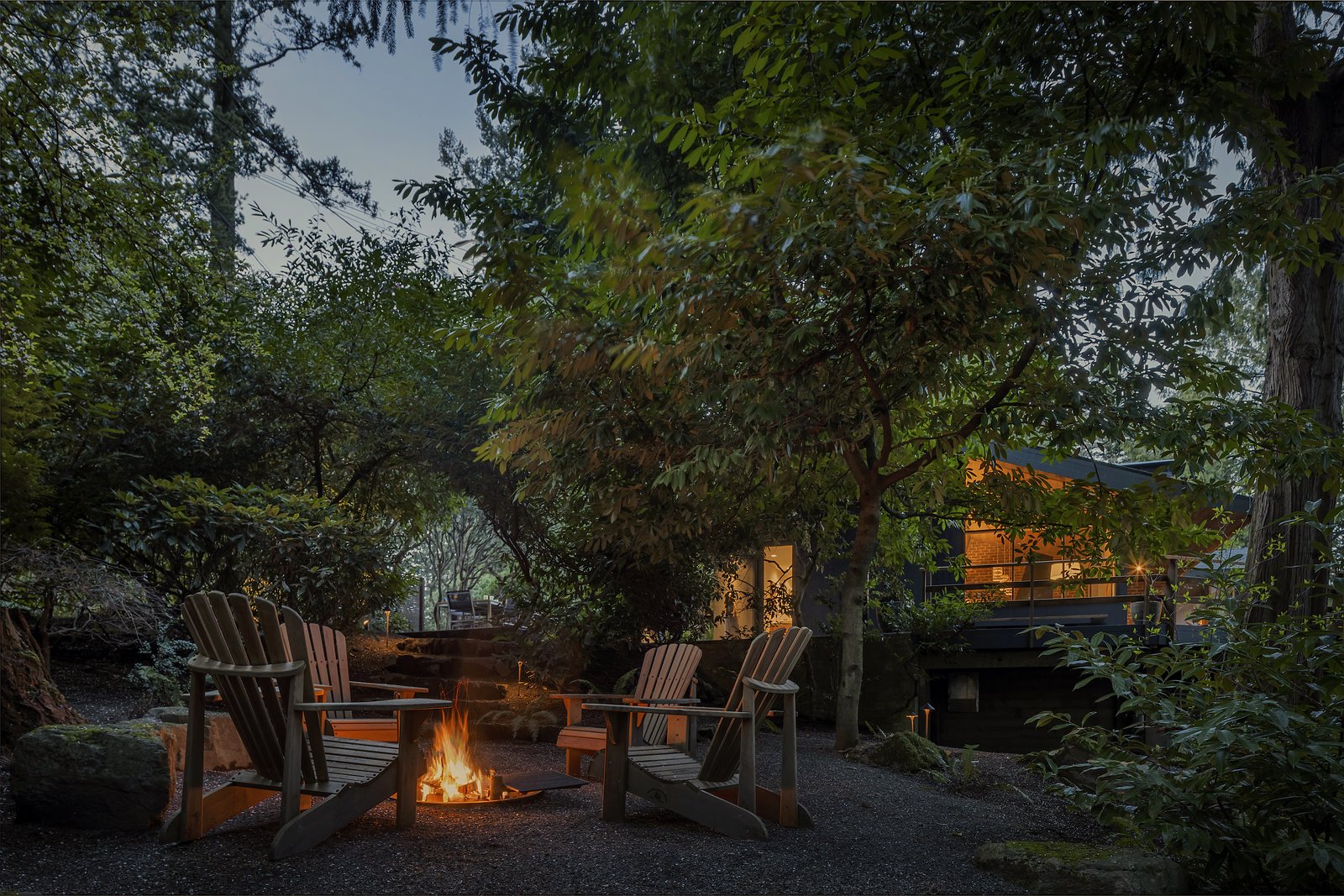 Photo 16 of 17 in This Pristine Portland Midcentury Will Let You Live ...