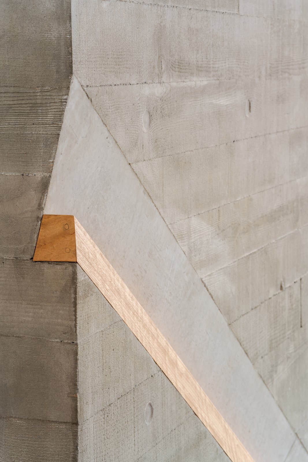 Photo 9 of 22 in A Dynamic Home in Australia Angles for Epic Views - Dwell