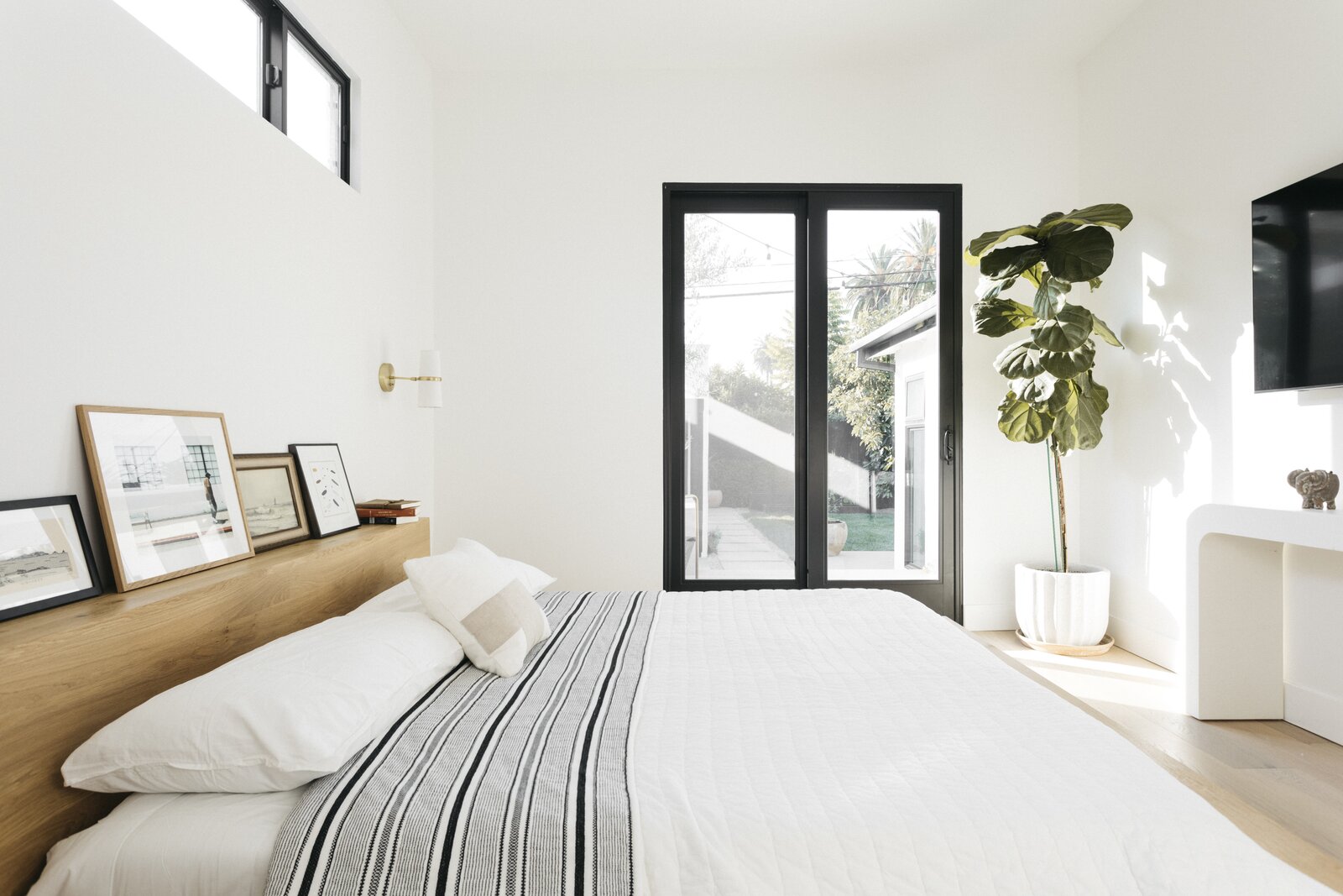 Photo 17 of 29 in Before & After: Divine Details Help Streamline a ...