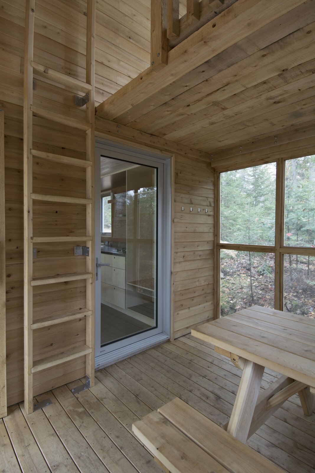 Photo 3 of 11 in You Can Only Reach This Canadian Micro Cabin by Foot ...