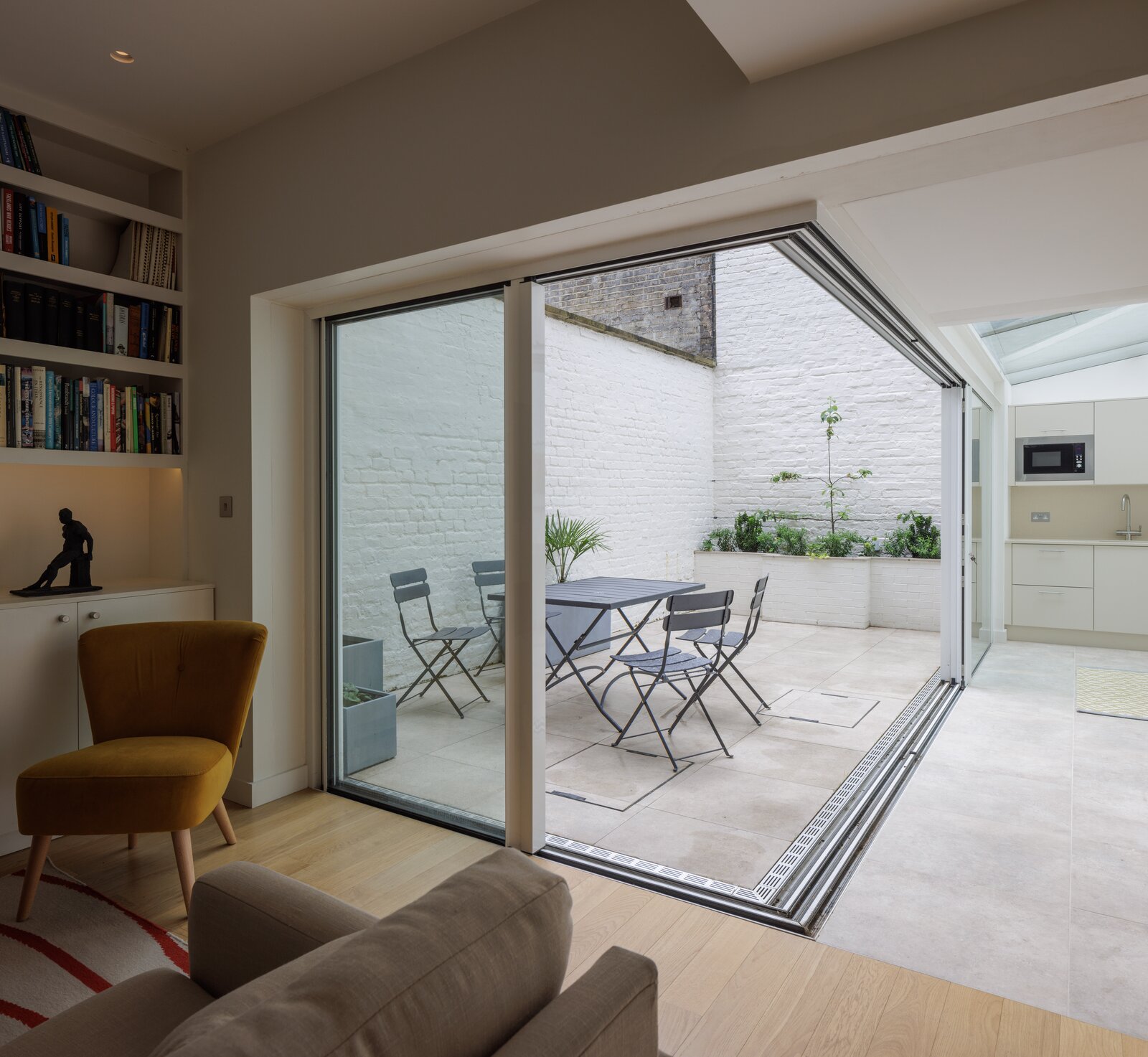 Photo 5 of 19 in Before & After: A Refreshed Courtyard Helps a ...