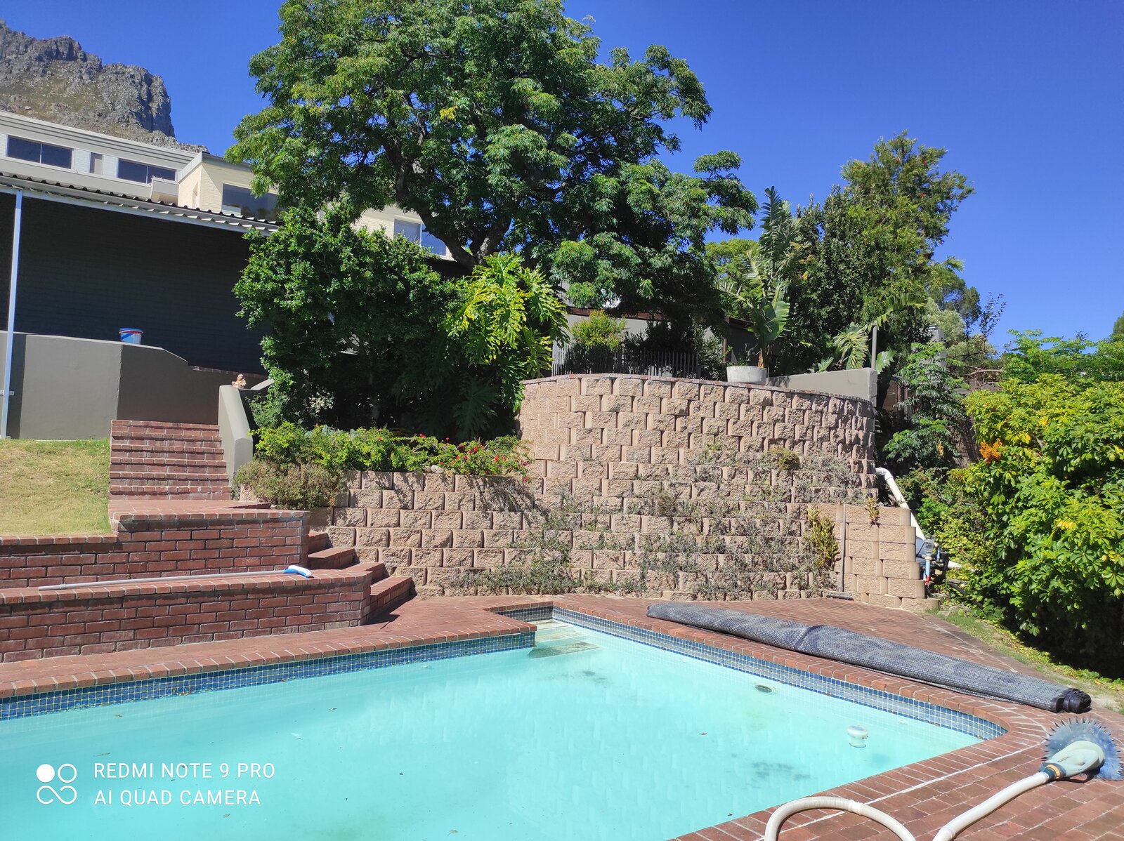 Photo 3 of 28 in Before & After: The (Potential) Views Were the Most Promising Part of This Cape ...