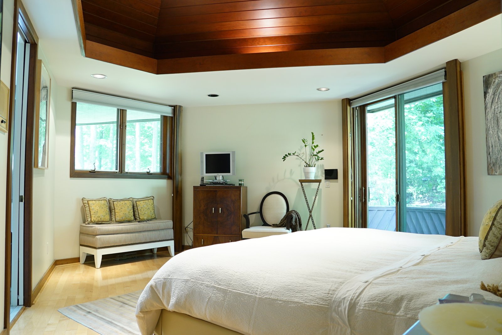 Photo 5 of 12 in Bailey/Friedlander House-Robert Greene Designed by ...
