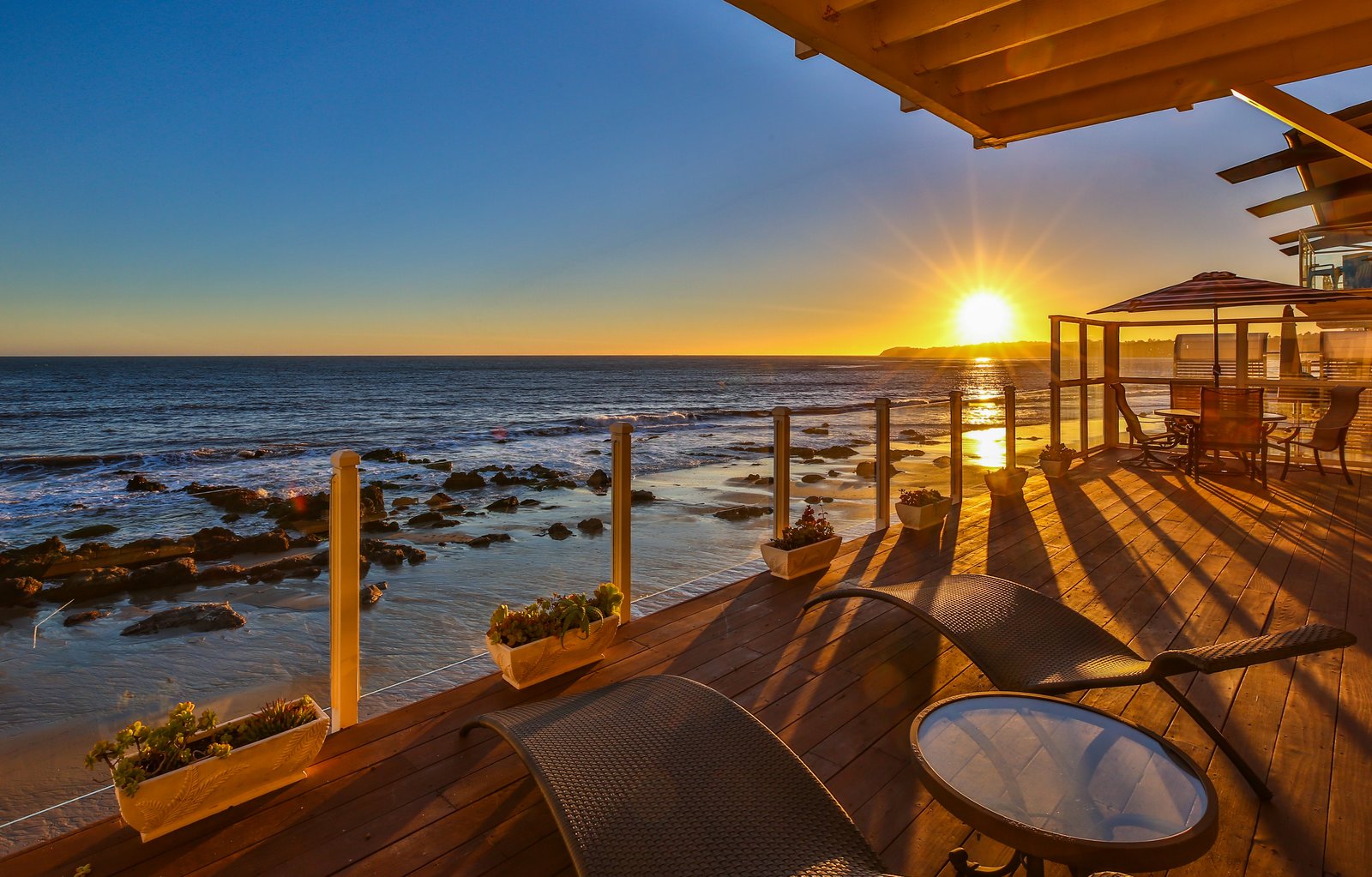 Photo 7 of 12 in ‘Brady Bunch’ Actor Barry Williams Lists His Malibu ...