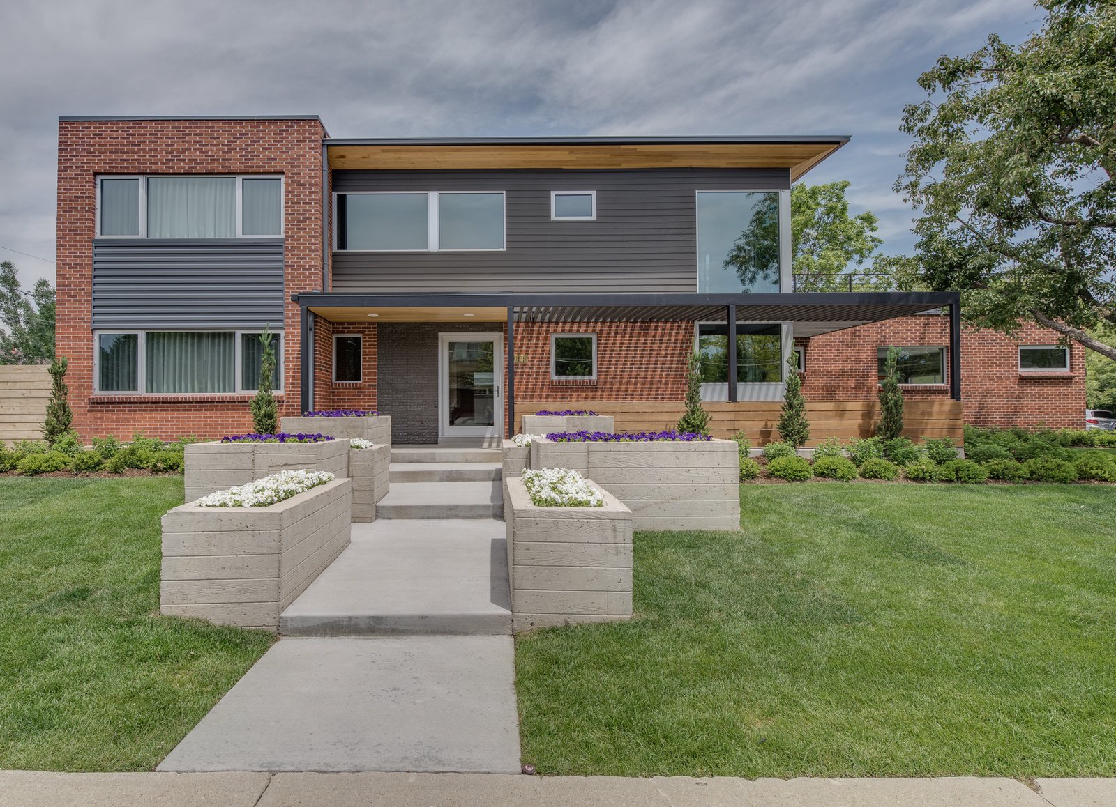 Photo 1 of 34 in The Ryan House by cory ryan - Dwell