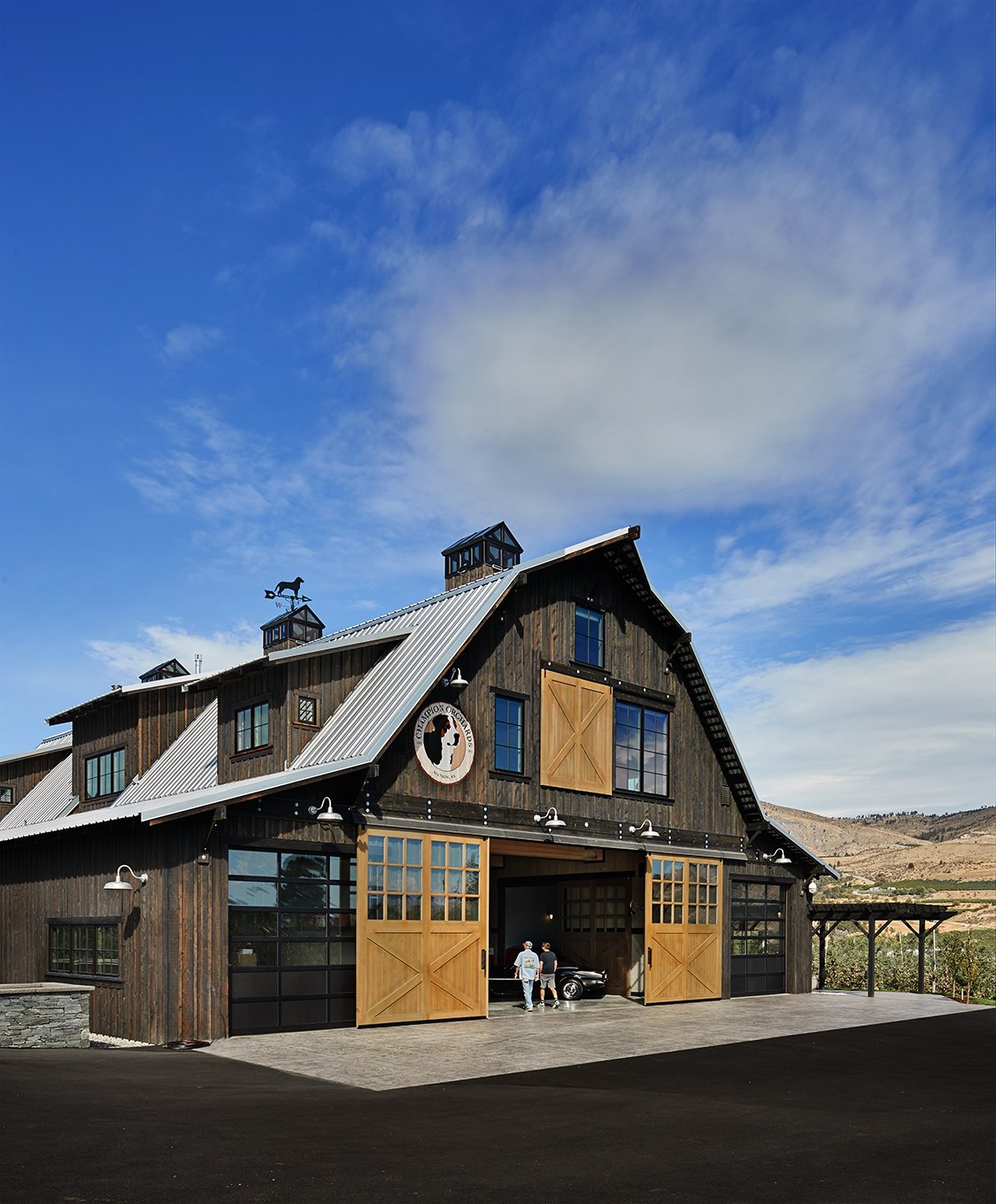 Photo 2 of 18 in Manson Barn by SkB Architects - Dwell