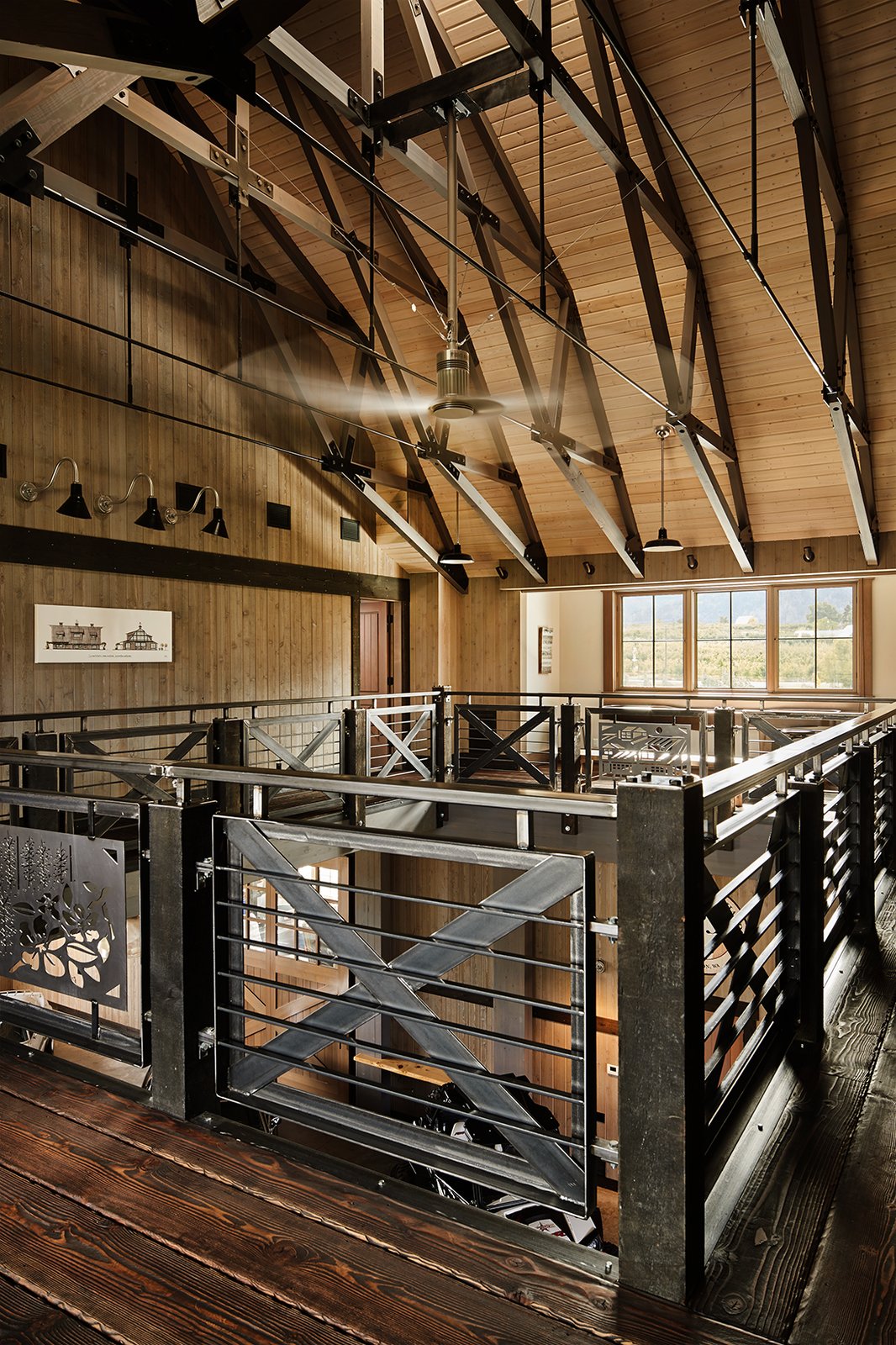 Photo 7 of 18 in Manson Barn by SkB Architects - Dwell