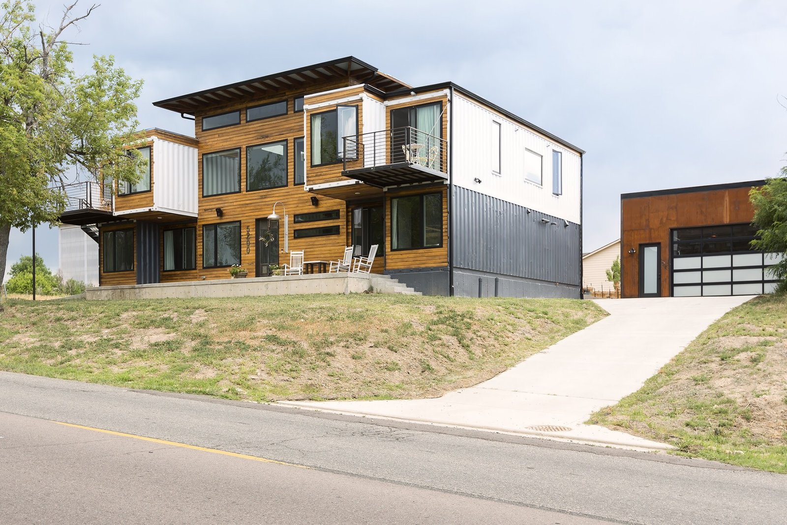 Photo 1 of 19 in The Container house by regan foster - Dwell